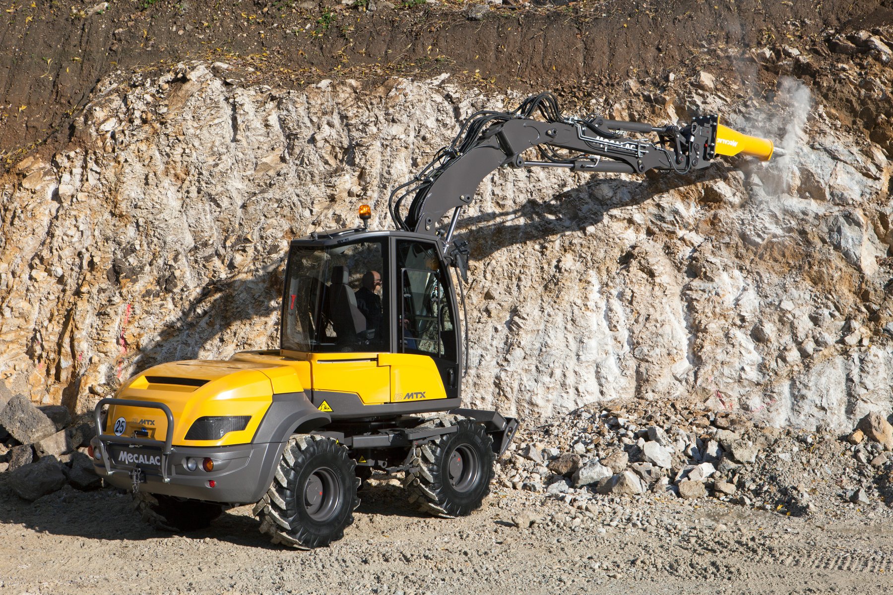 MECALAC | 12MTX, Pelle chargeuse sur pneus / roues