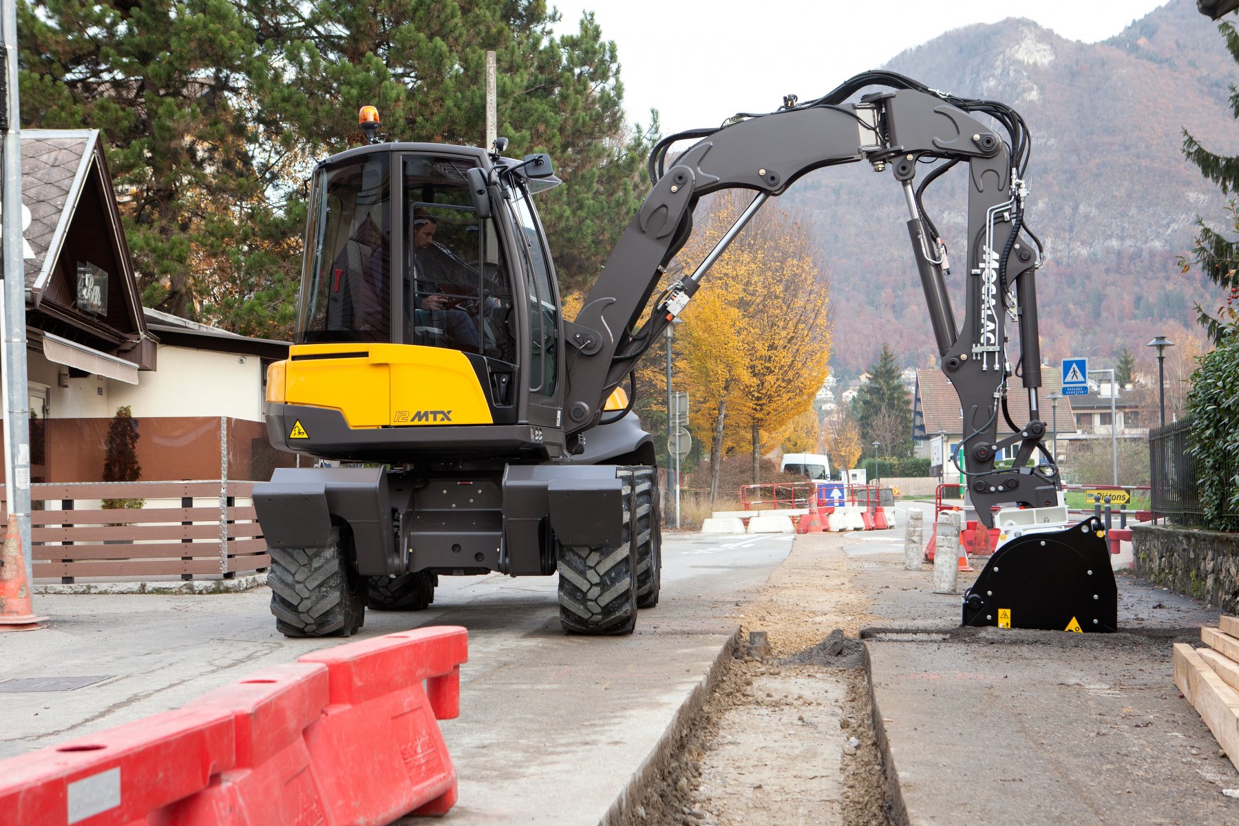 MECALAC | 12MTX, Pelle chargeuse sur pneus / roues