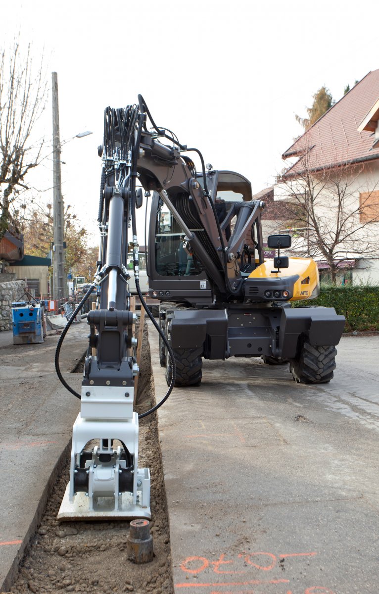 MECALAC | 12MTX, Pelle chargeuse sur pneus / roues